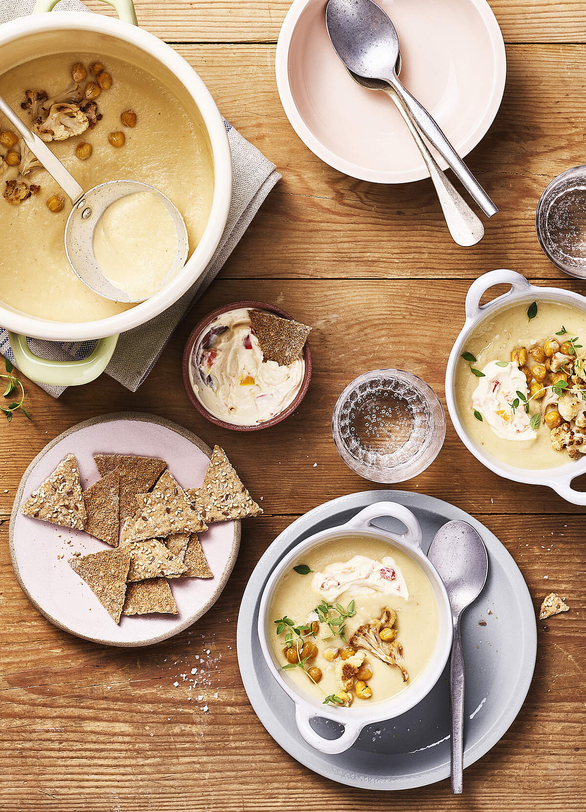 Rezept: Geröstete Kichererbsen-Blumenkohl Suppe mit Philadelphia